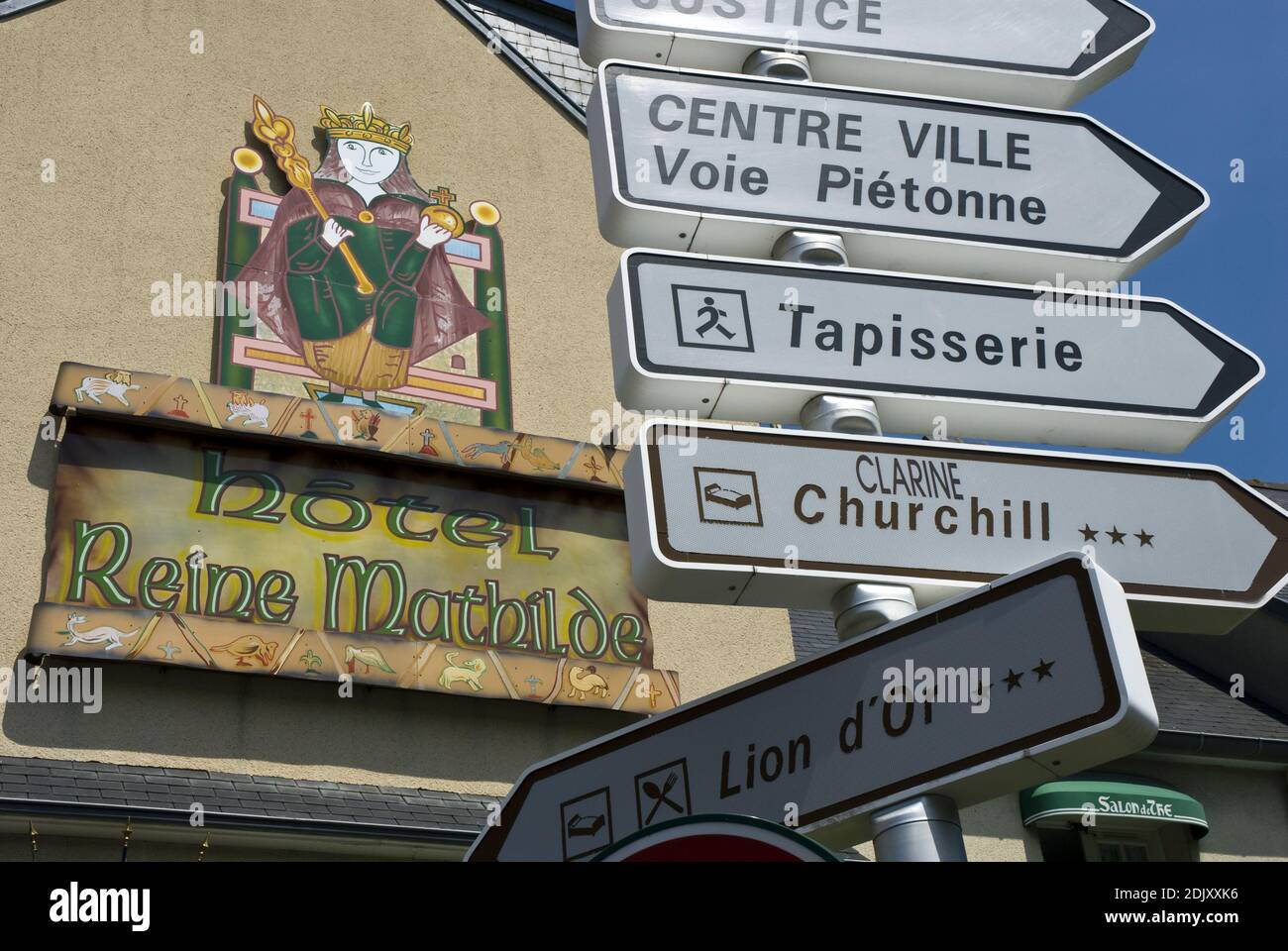 French directional signs hi-res stock photography and images - Alamy