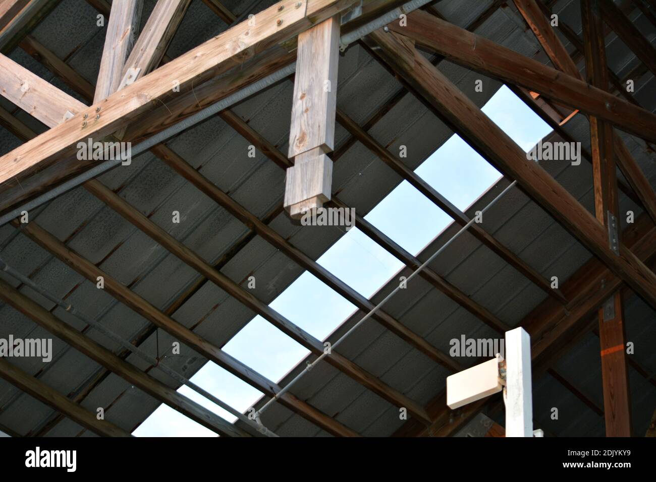 Missing ceiling panels hi-res stock photography and images - Alamy