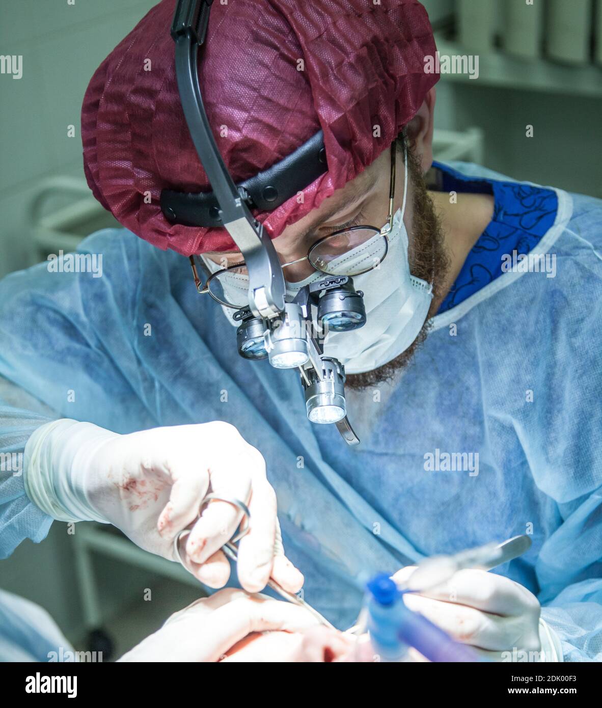 Hospital operations medical doctors Stock Photo - Alamy