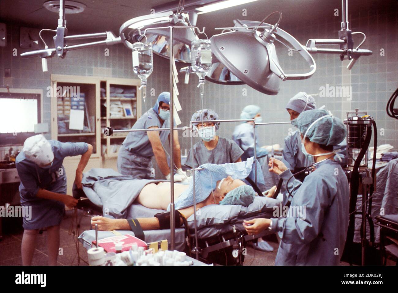 Hospital operations medical doctors Stock Photo - Alamy