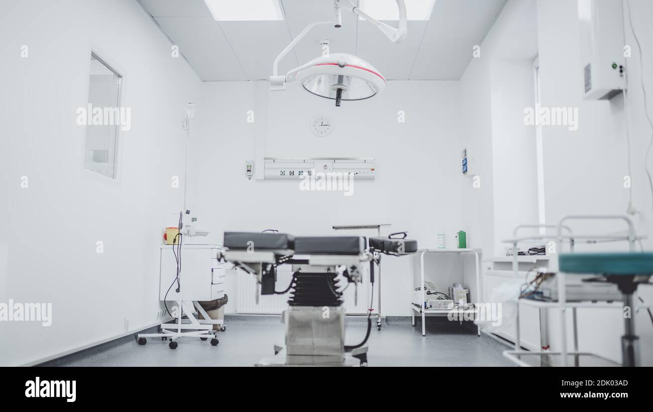 Hospital operations medical doctors Stock Photo - Alamy