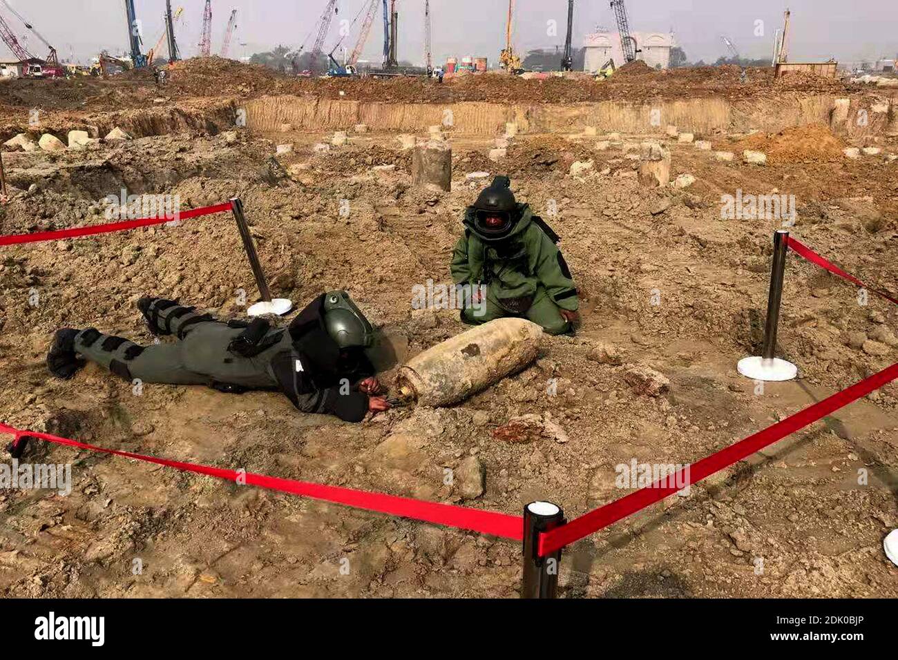 Bomb disposal unit hi-res stock photography and images - Alamy