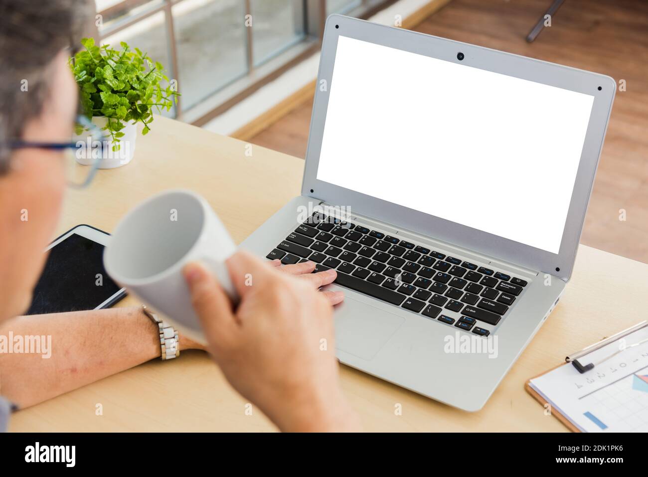 Asian executive senior businessman sitting on desk office with his ...
