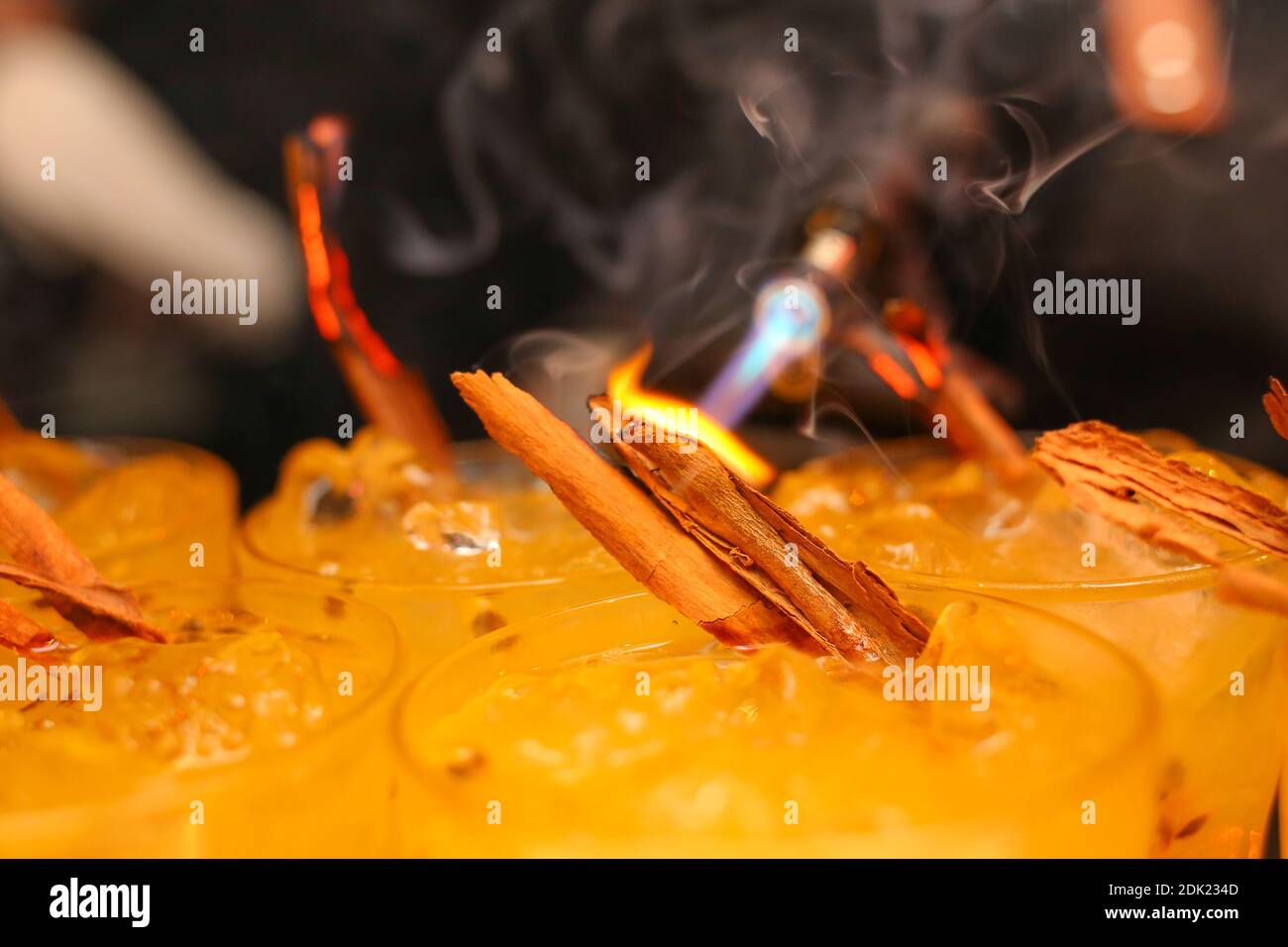Flaming cinnamon hi-res stock photography and images - Alamy