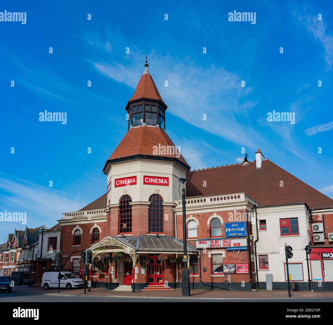 Old british cinema hi-res stock photography and images - Alamy