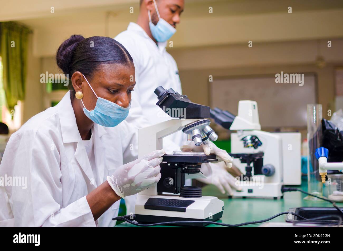 Doctor injection africa hi-res stock photography and images - Alamy