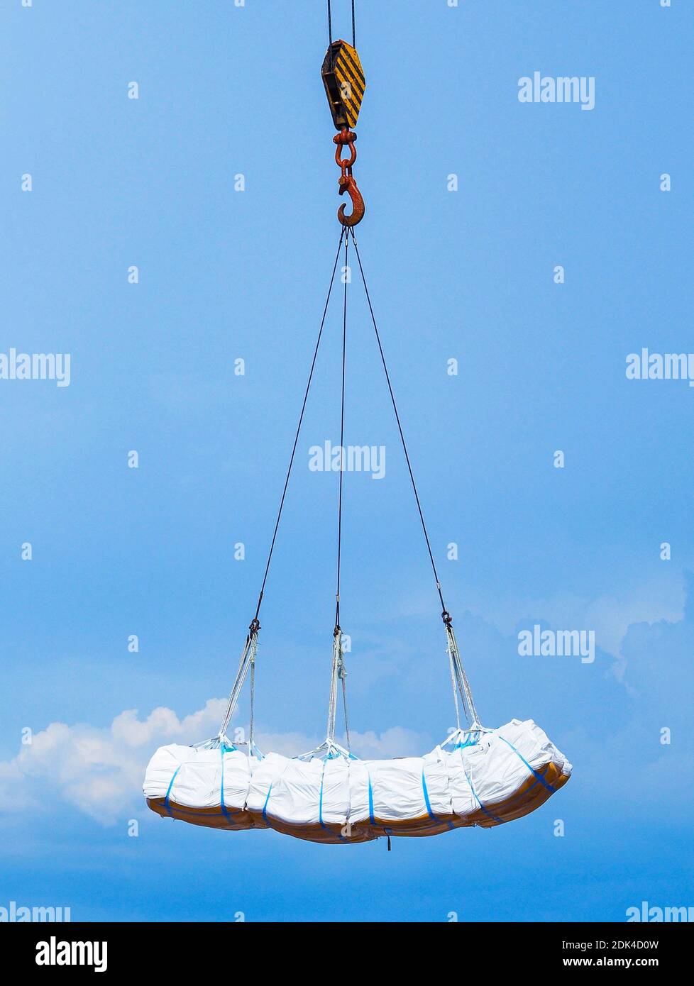 Sling load transportation hi-res stock photography and images - Alamy