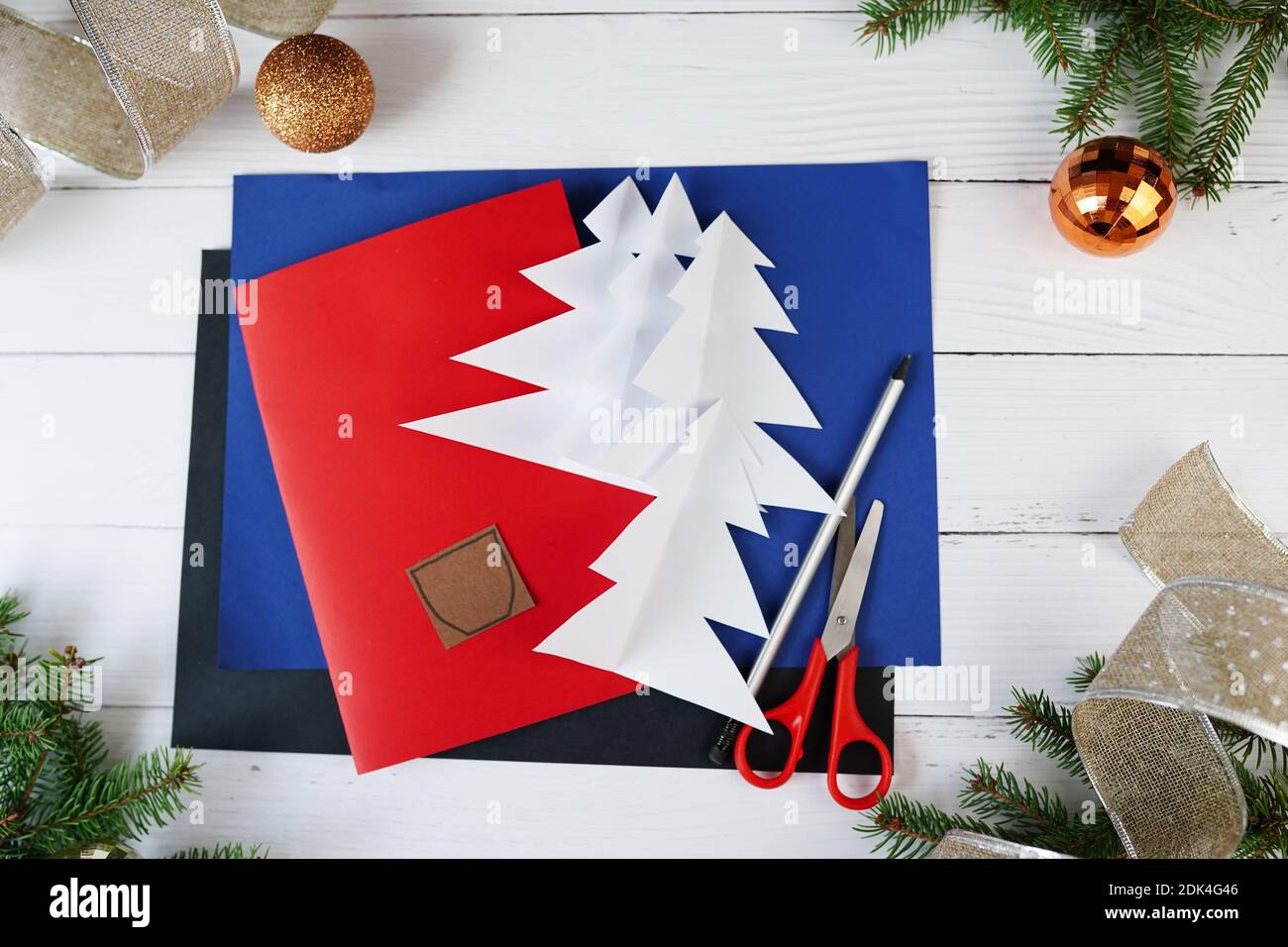 How to make winter card with Christmas tree. children's art project ...