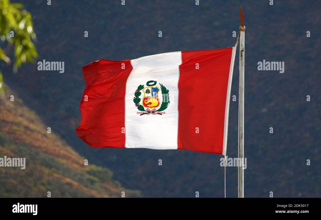 Peruvian flag waving hi-res stock photography and images - Alamy