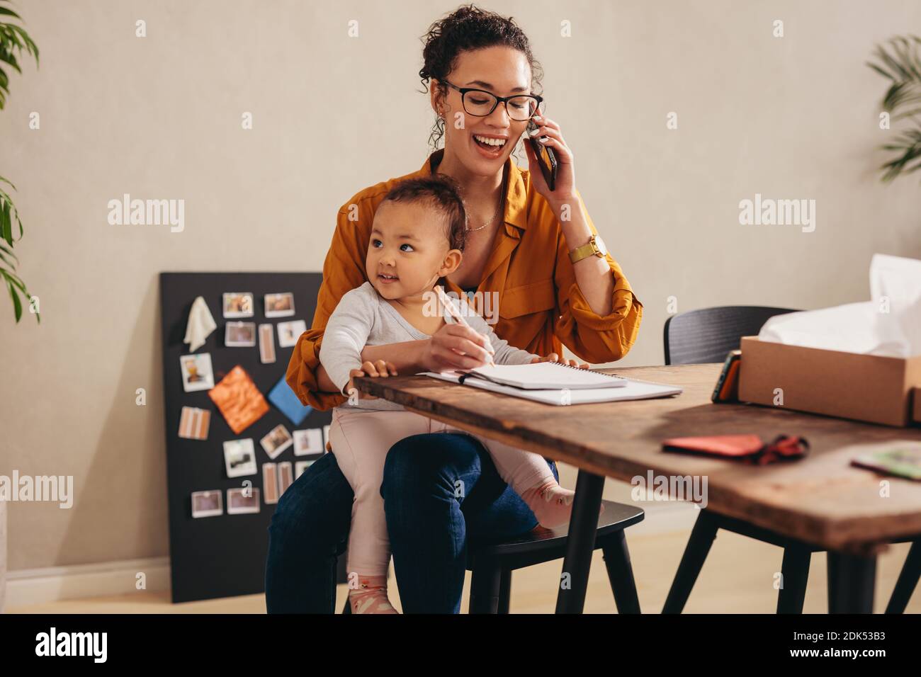 Child woman office hi-res stock photography and images - Alamy
