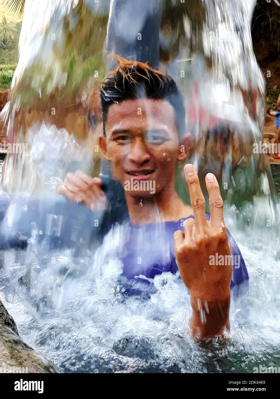 Falling water sign hi-res stock photography and images - Alamy