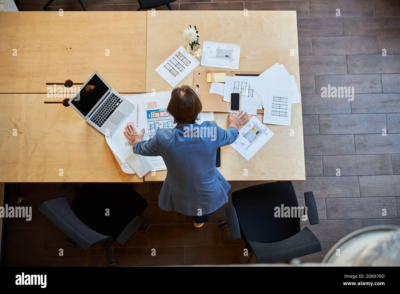 Busy employee working hard at the office Stock Photo - Alamy
