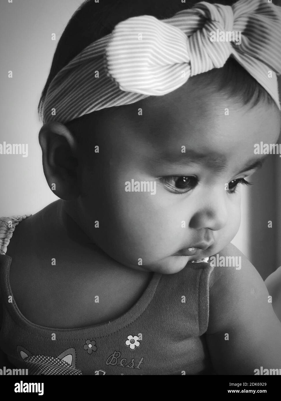 Baby potrait hi-res stock photography and images - Alamy