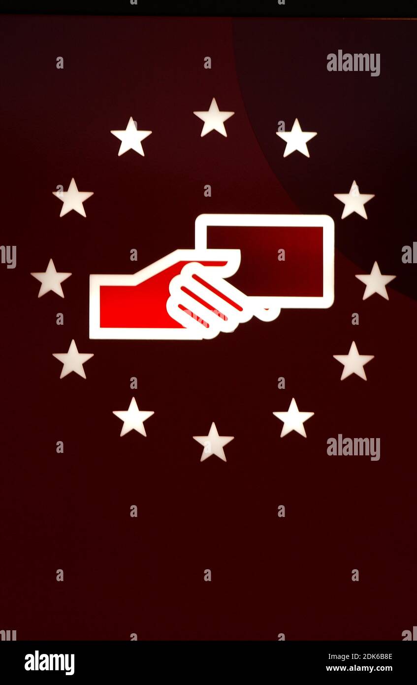 Cash Machine Sign Stock Photo - Alamy