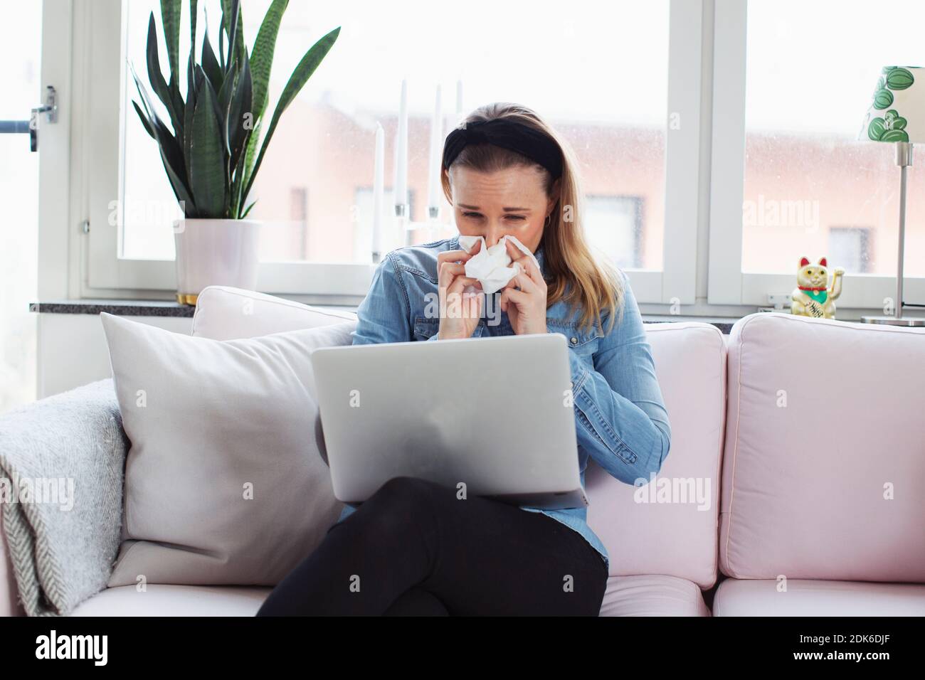 Woman fever home hi-res stock photography and images - Alamy