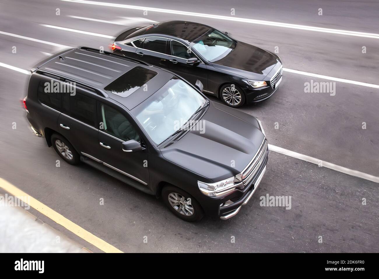 Moving car side view traffic light hi-res stock photography and images ...