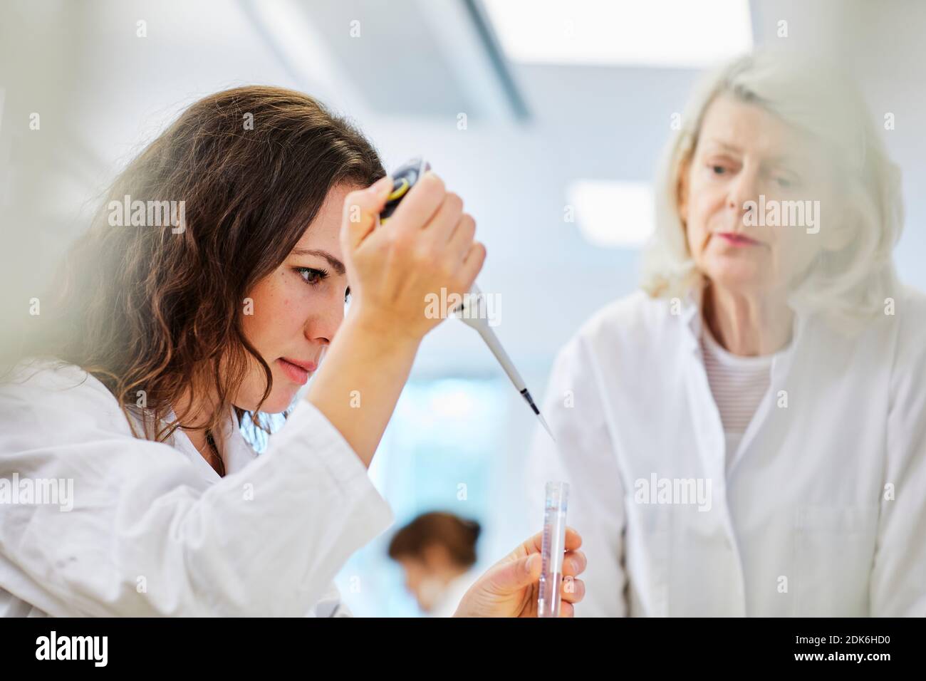 Women working in laboratory Stock Photo - Alamy