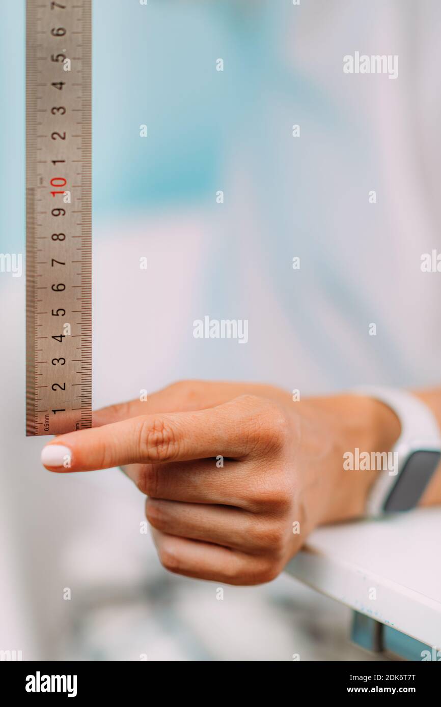 Reaction time test hi-res stock photography and images - Alamy