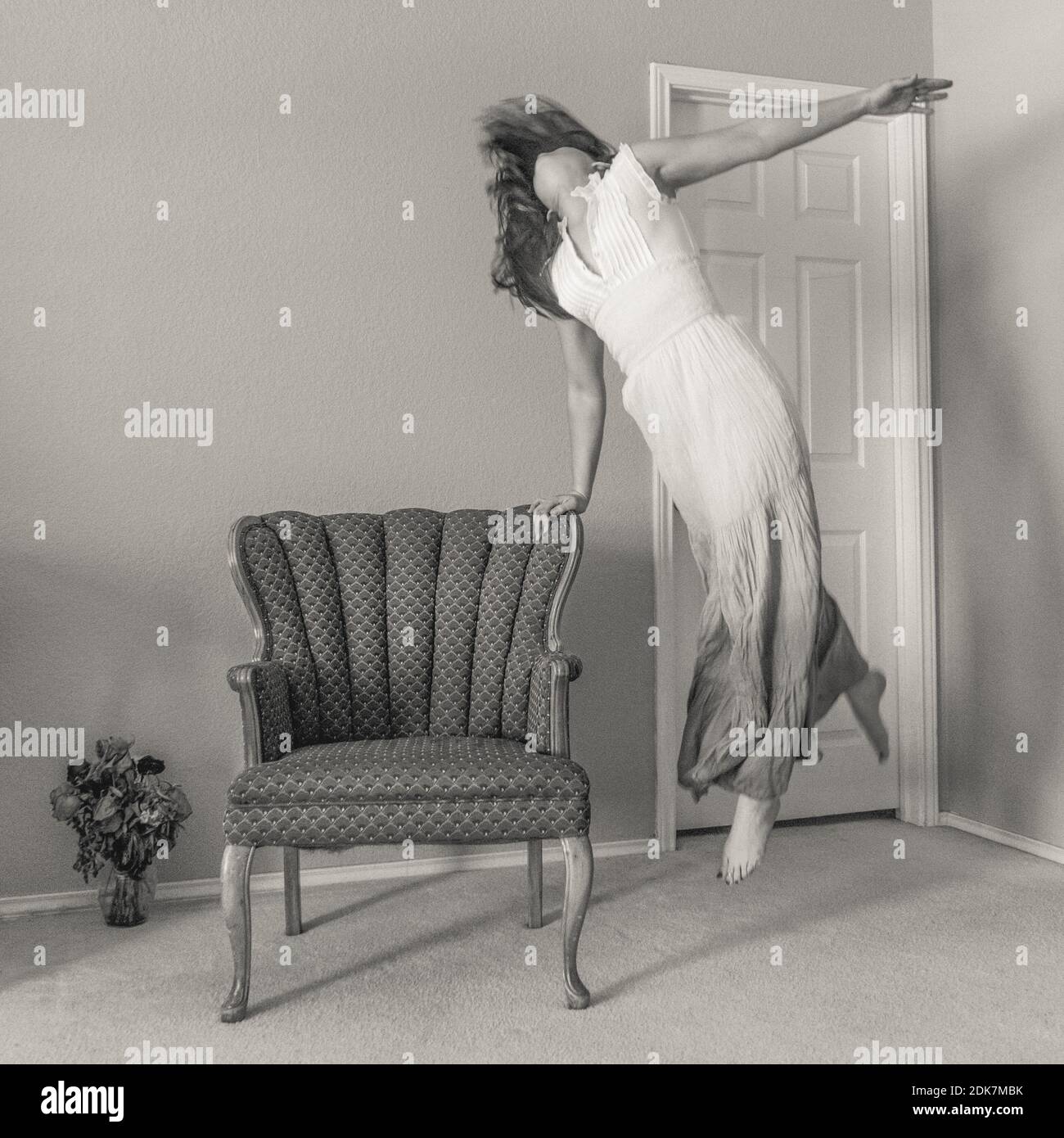 Room dancing black white hi-res stock photography and images - Alamy