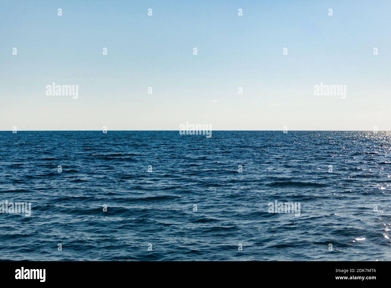 Sea skyline background Stock Photo - Alamy