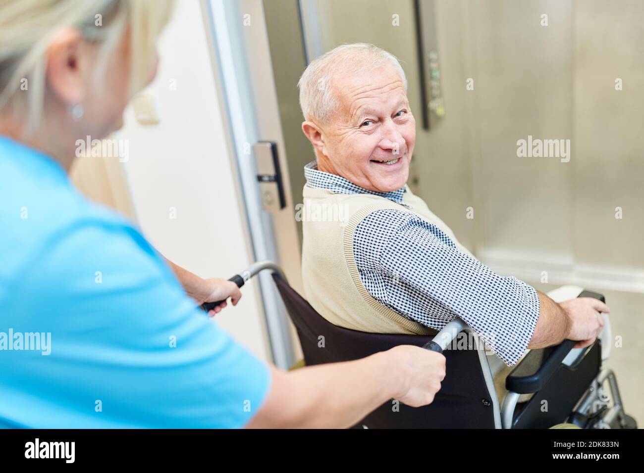 Wheelchair elevator home hi-res stock photography and images - Alamy