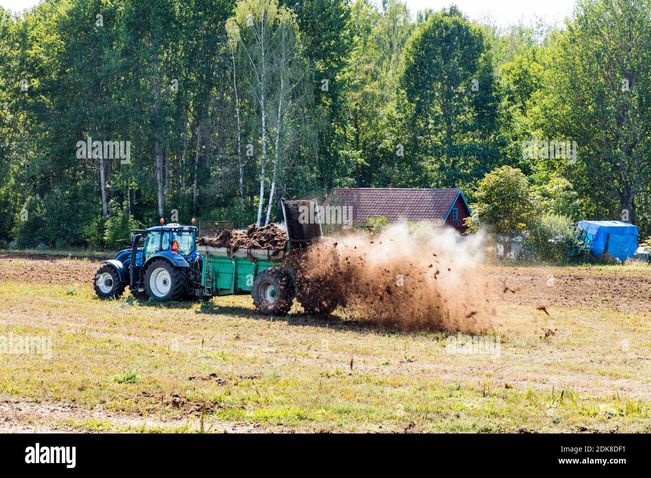 Fertilizer tractor hi-res stock photography and images - Alamy