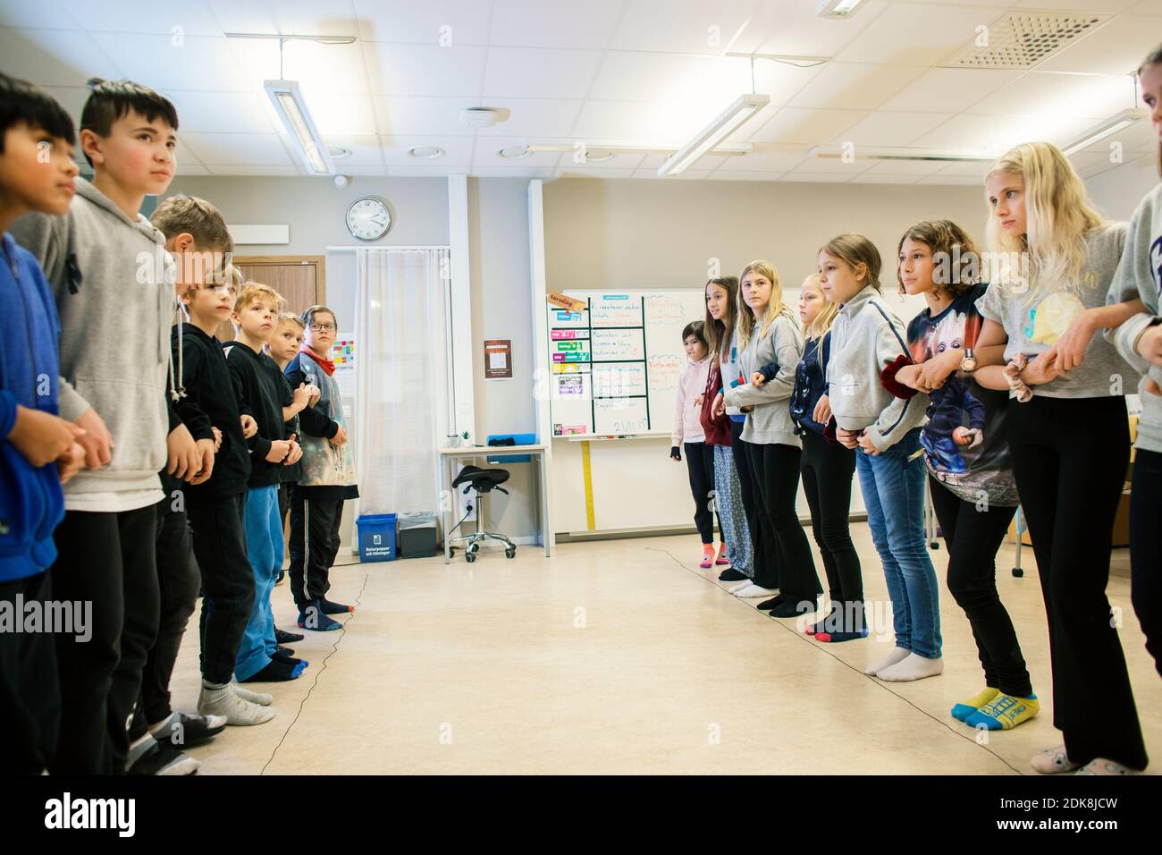 Children in classroom Stock Photo - Alamy