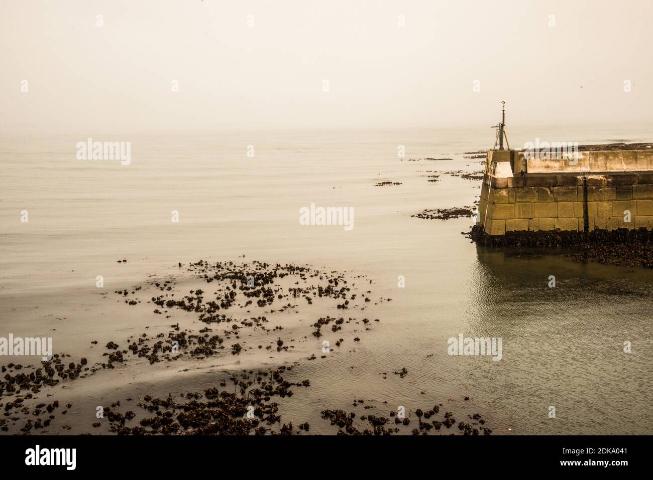 Harbour gate hi-res stock photography and images - Alamy