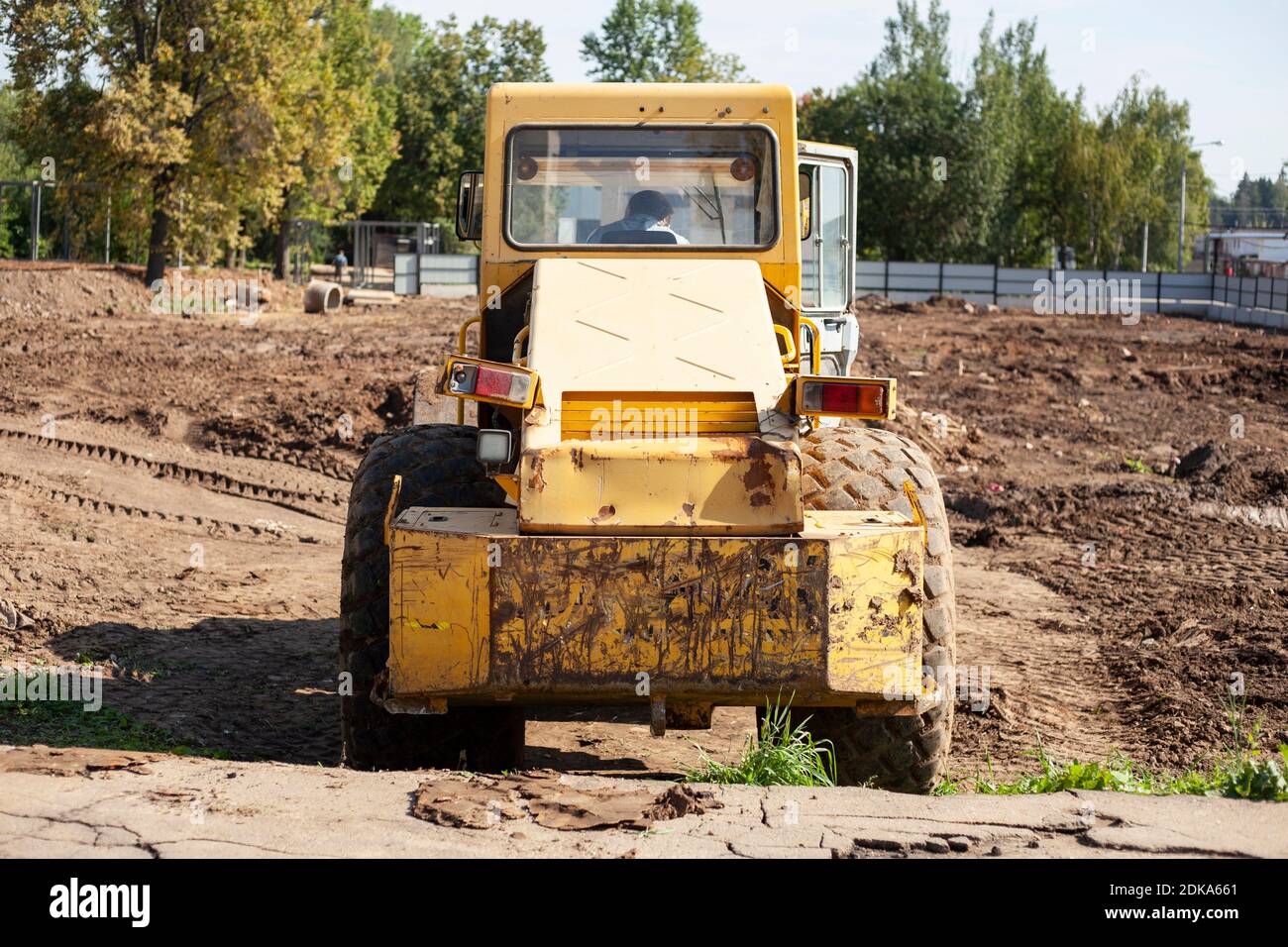 Car compactor hi-res stock photography and images - Alamy