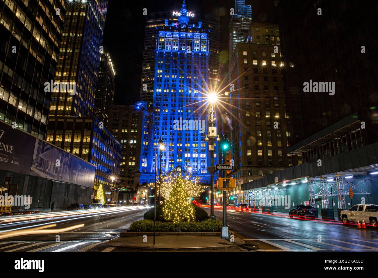 The Helmsley Building and Park Ave. are decorated in colorful lights ...