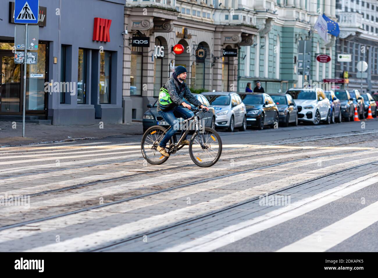 Country people crossing road crosswalk hi-res stock photography and ...