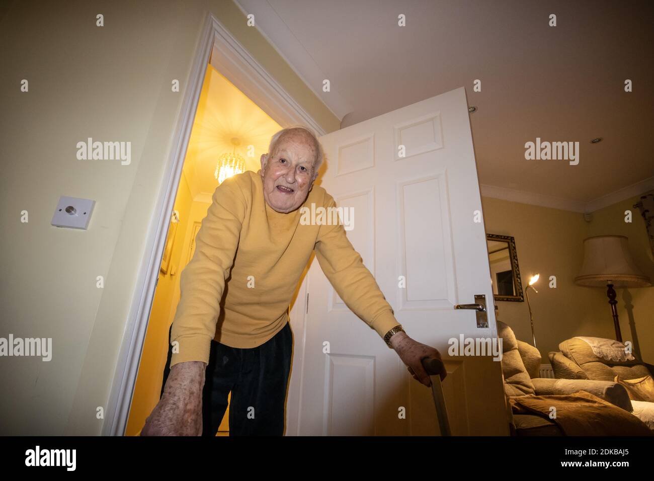 Elderly man in his eighties living alone, Hampshire, England Stock ...