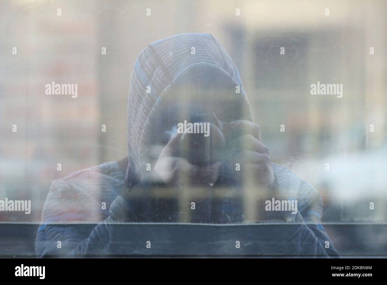 Photographer reflection window city hi-res stock photography and images ...