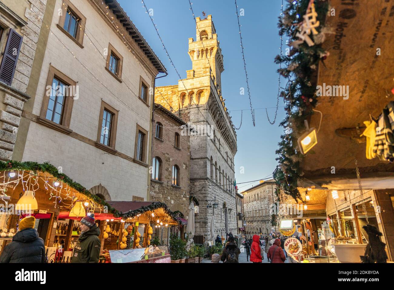 Tuscany christmas market hi-res stock photography and images - Alamy