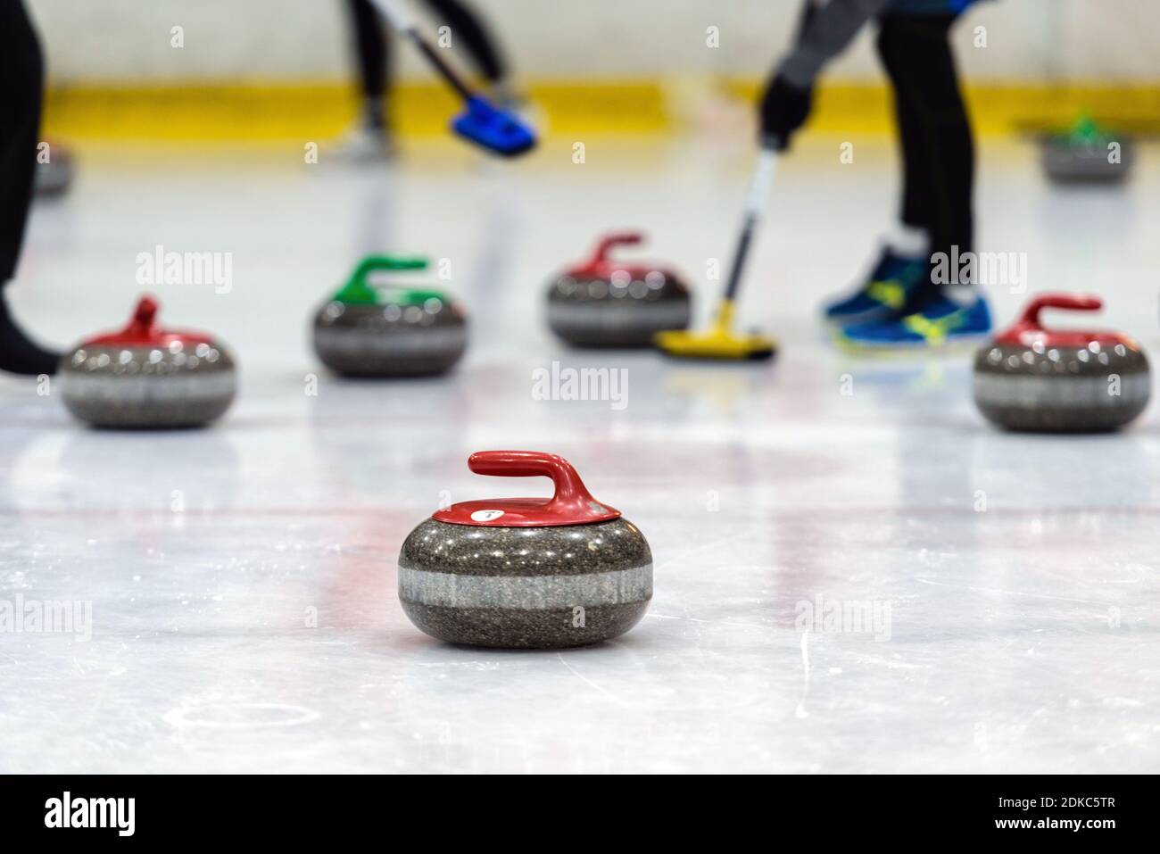 Red curling stones hi-res stock photography and images - Alamy
