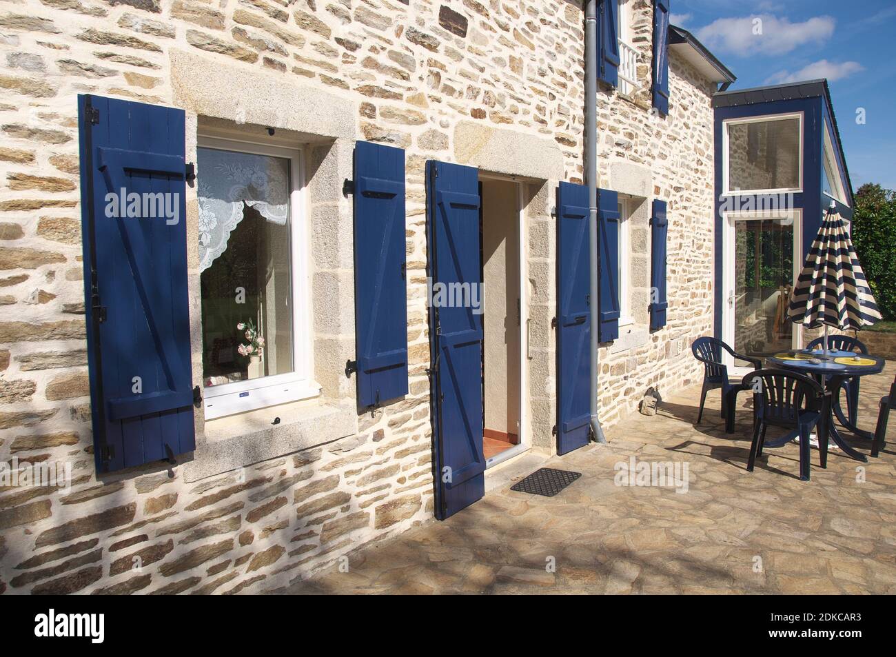 Dormer Cottage High Resolution Stock Photography and Images - Alamy