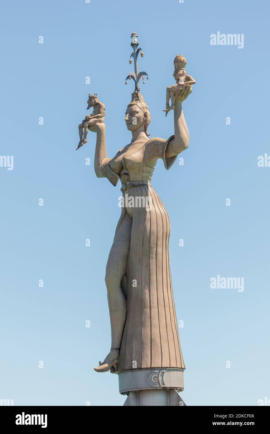 Peter lenk sculpture hi-res stock photography and images - Alamy