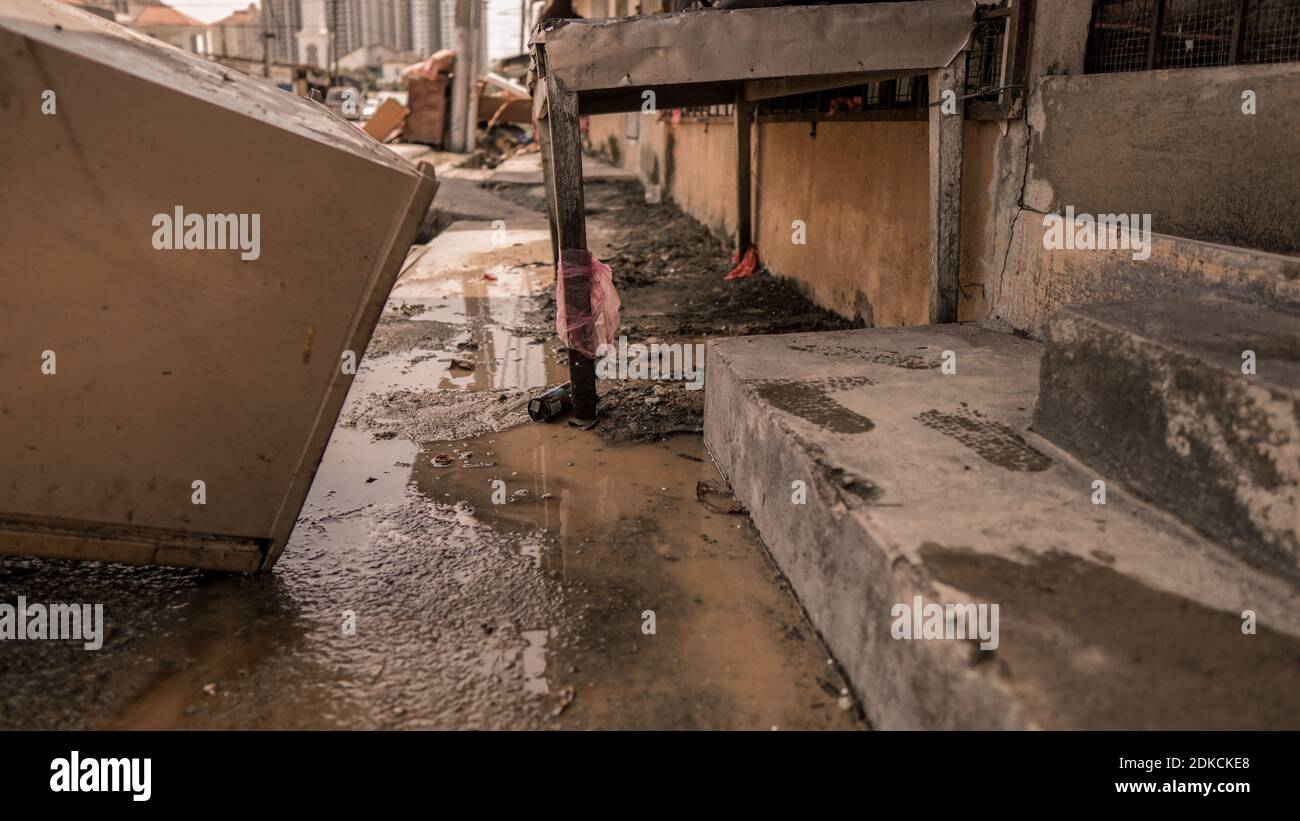 Aftermath of flood hi-res stock photography and images - Alamy