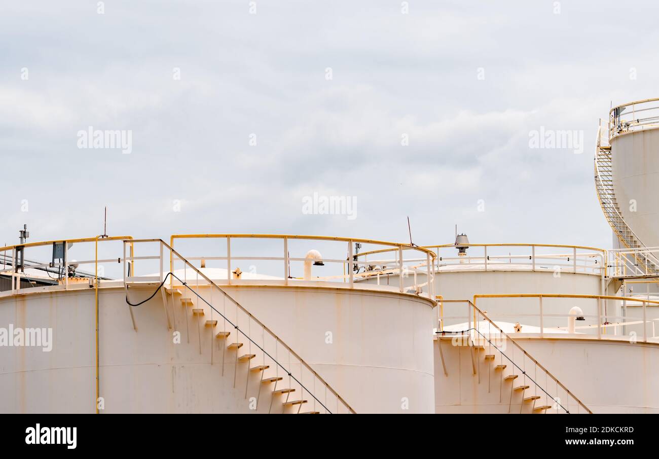 Gasoline container silo hi-res stock photography and images - Alamy