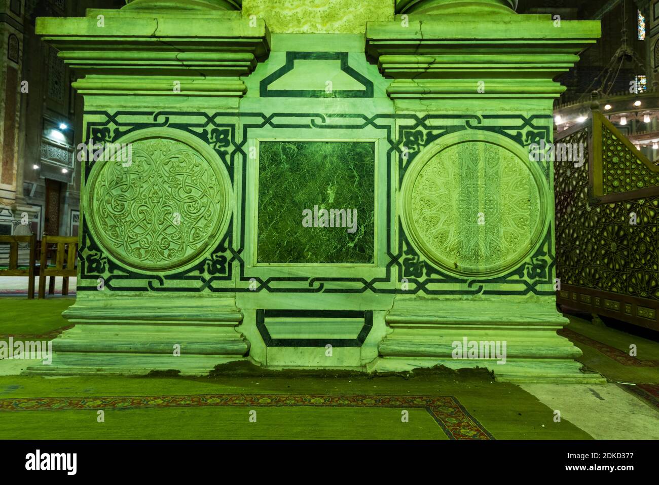 Interiors of the Mosque of Al Rifai (Al-Refai, Al-Refa'i or the Refaai ...