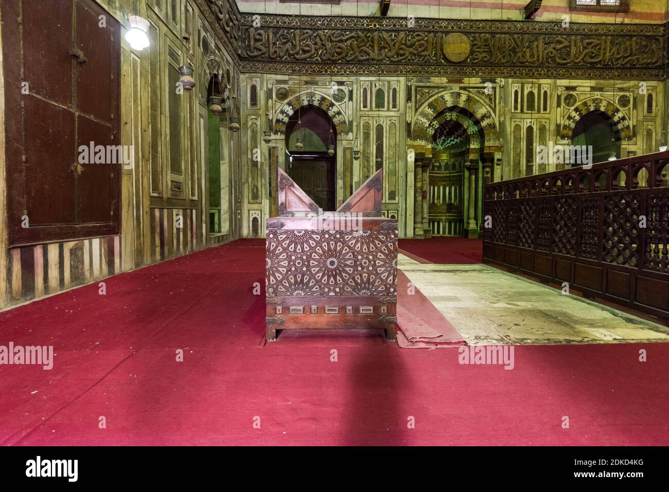 Interiors of the Mosque-Madrassa of Sultan Hassan , massive mosque and ...