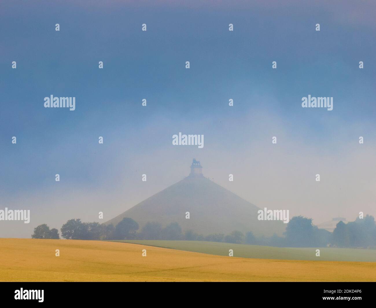 Battlefield landscape hi-res stock photography and images - Alamy