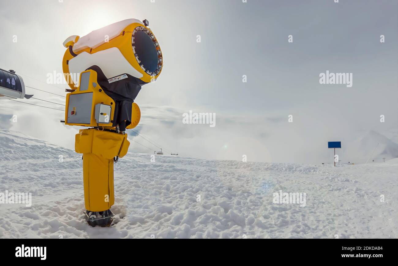 Canon background hi-res stock photography and images - Alamy