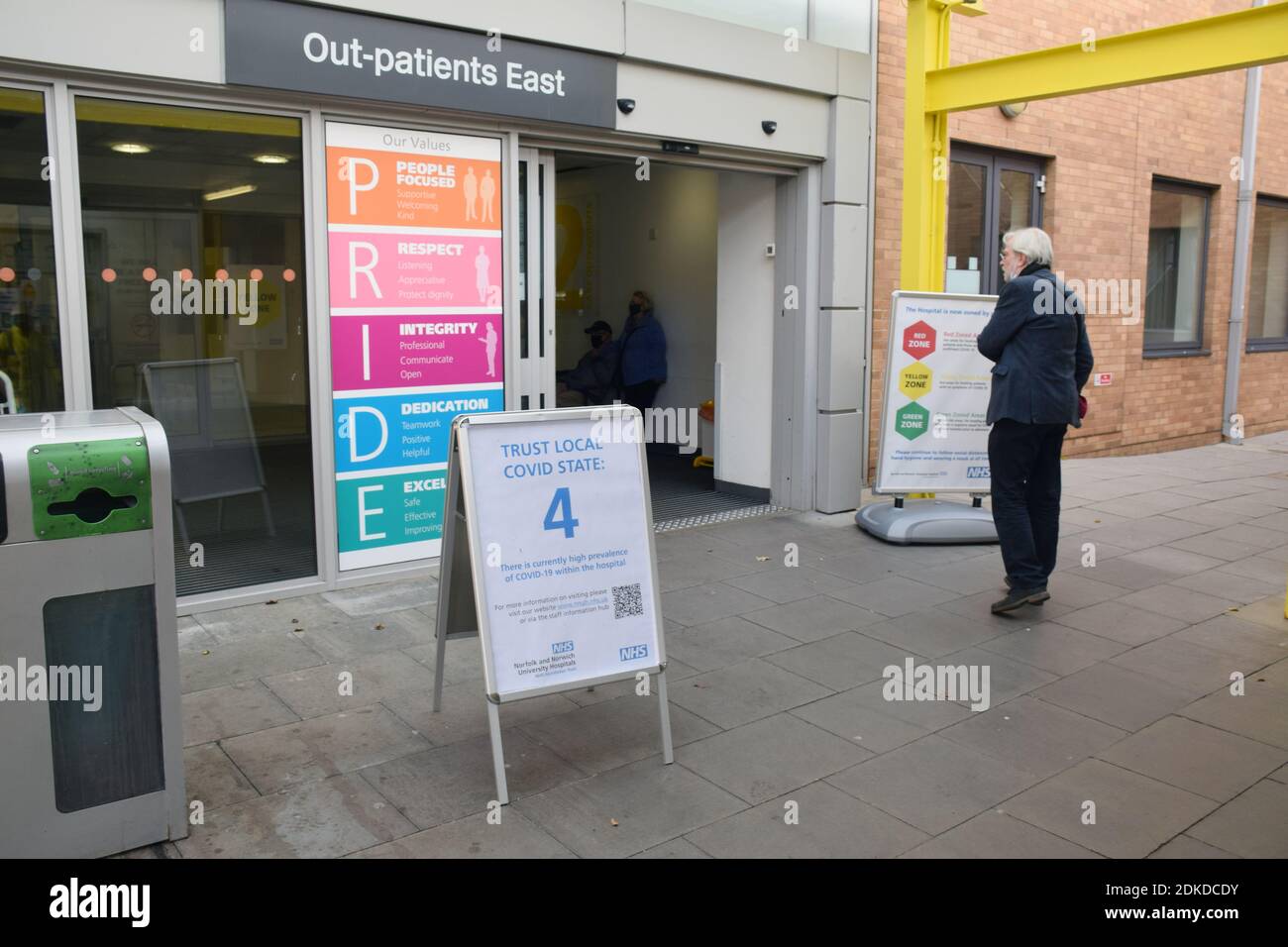 Outpatients entrance, Norfolk & Norwich Universities Hospital NHS Trust ...
