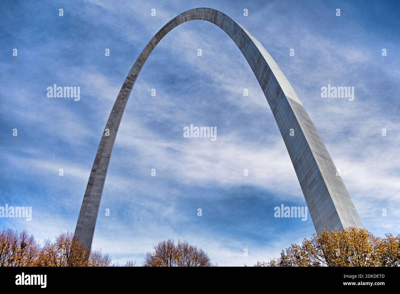 St louis gateway arch construction hi-res stock photography and images ...