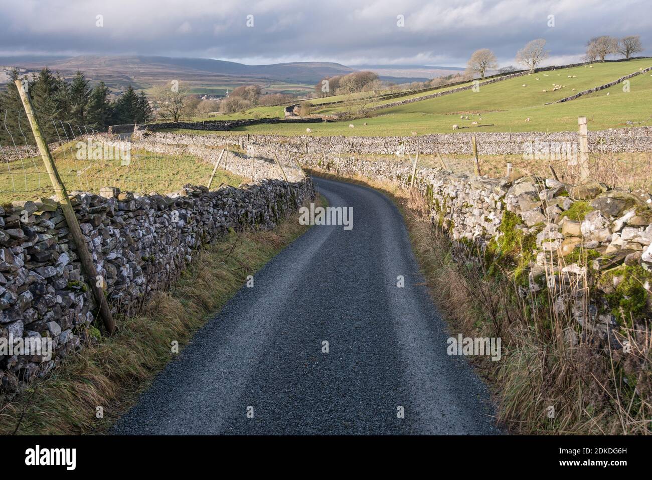 A quiet lane hi-res stock photography and images - Alamy