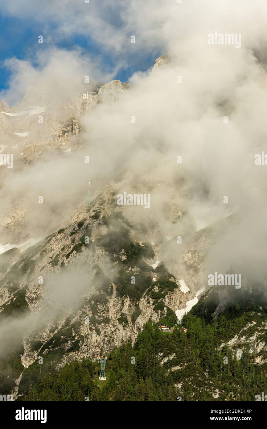 Cloudy mood on the Karwendel and the Mittenwalder Hütte, near ...