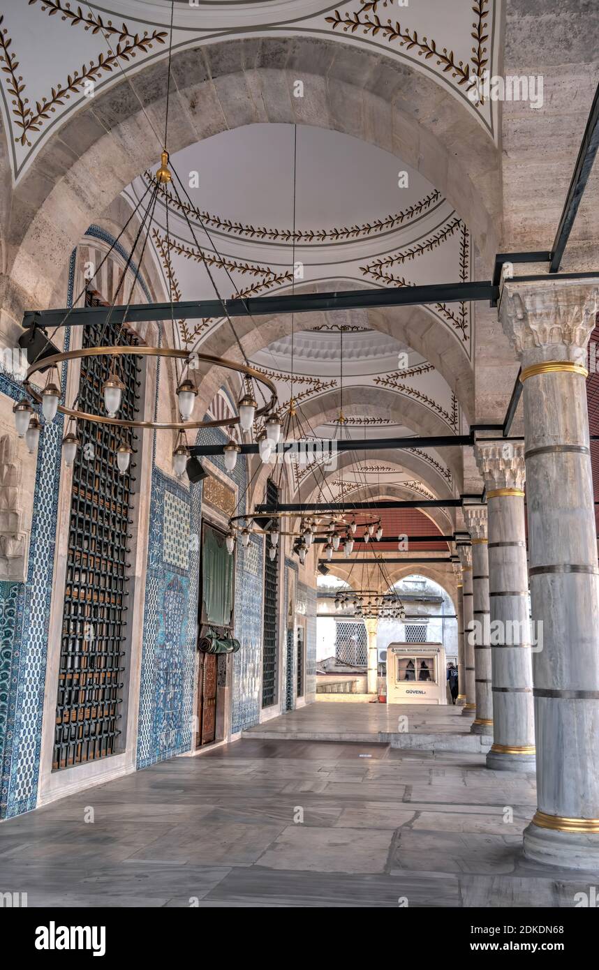 Yeni cami design hi-res stock photography and images - Alamy