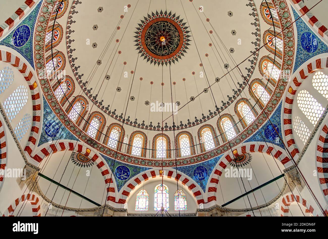 Yeni cami interior hi-res stock photography and images - Alamy