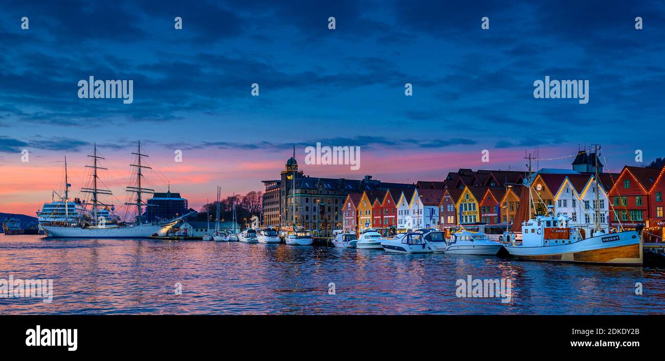 Nattbilder hi-res stock photography and images - Alamy